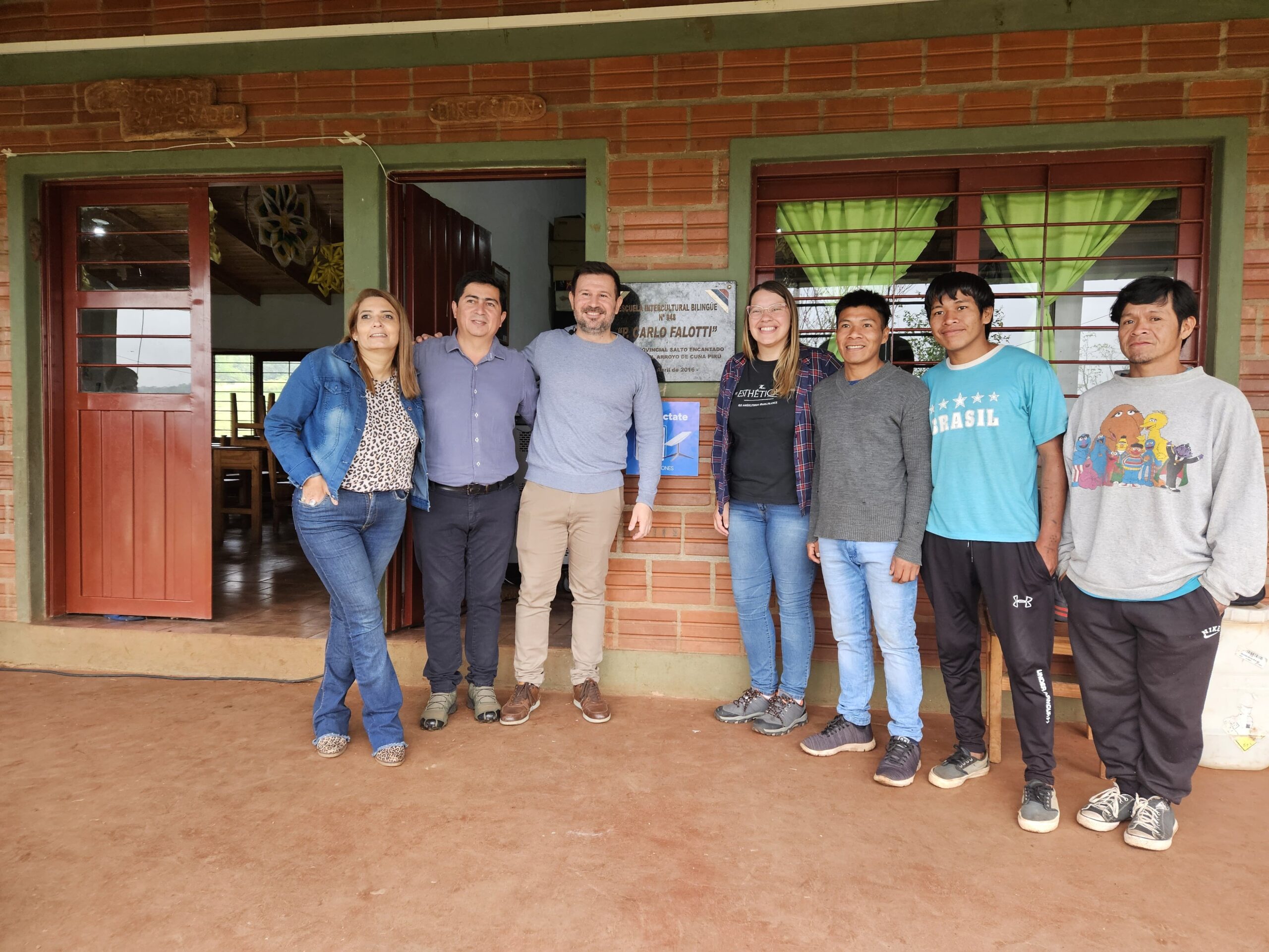 La Tecnología de Starlink llegó a la escuela 948 de Cuña Pirú - Radio ...